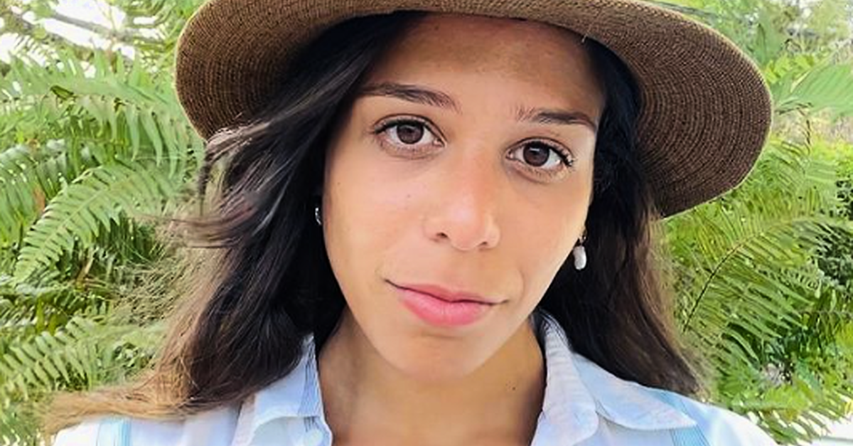27 Year Old Woman Is Dating A Man From Every Country Until She Finds