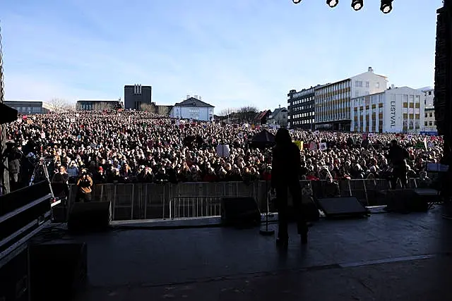 Women In Iceland Including Pm Go On Strike For Equal Pay And An End To