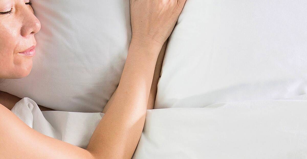 The Pros And Cons For Couples Sleeping In Separate Beds Newstalk