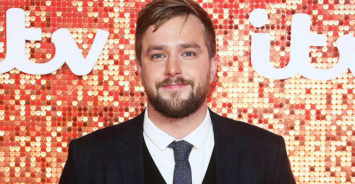 Iain Stirling Explains Why He Thinks Love Island Have Yet To Introduce