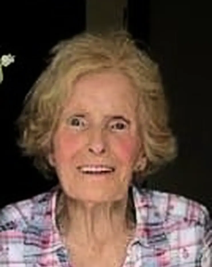 Bernadette Connolly (Nee O'Donnell), Grenan, Kilmacthomas, Co ... Bernadette Connolly (Nee O'Donnell), Grenan, Kilmacthomas, Co ...